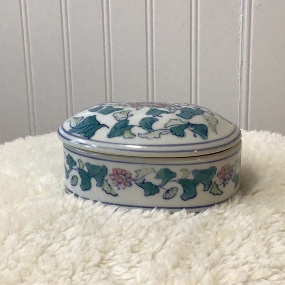 Accents | Vintage Hand Painted Porcelain Oval Box | Poshmark